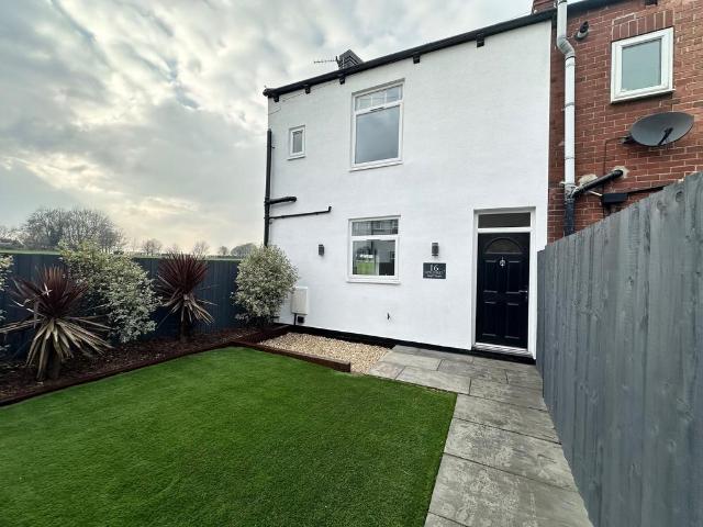 2 bedroom house to rent