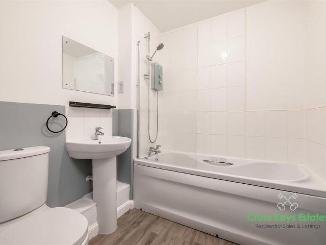 2 bedroom house to rent
