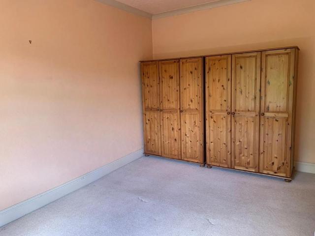 2 bedroom house to rent