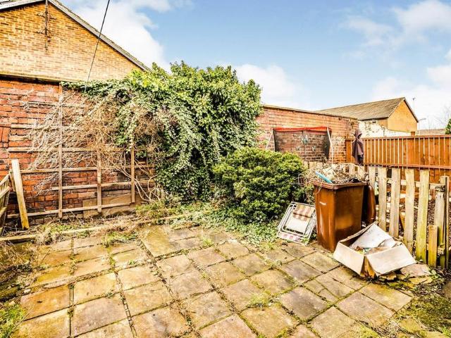 2 bedroom house to rent