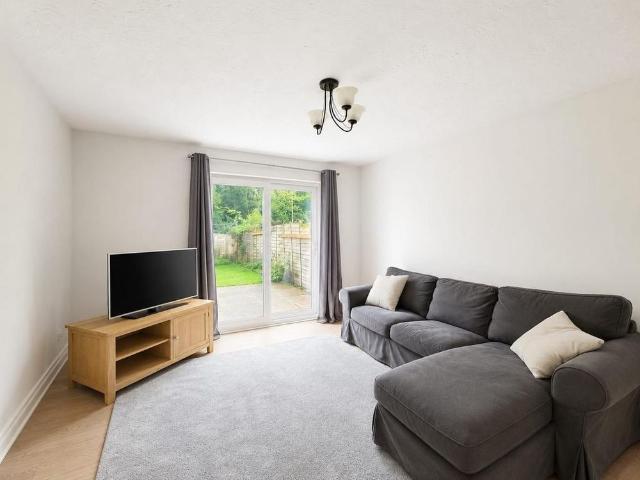2 bedroom house to rent