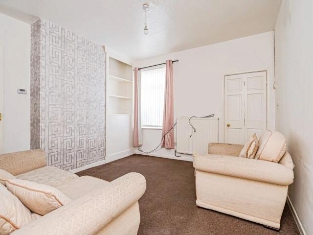 2 bedroom house to rent