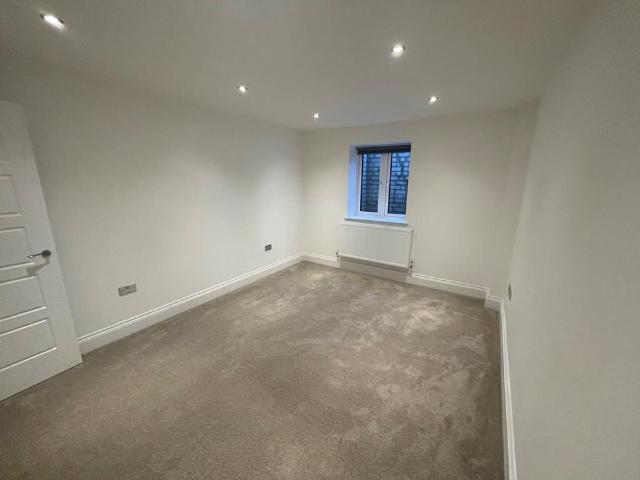 2 bedroom house to rent