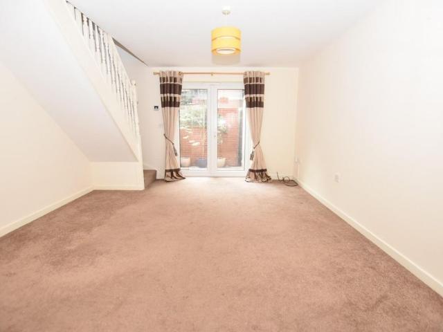 2 bedroom House To Rent