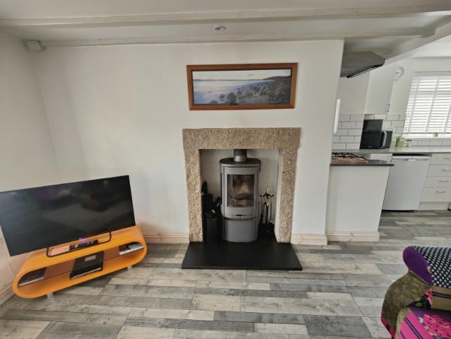 2 bedroom house to rent