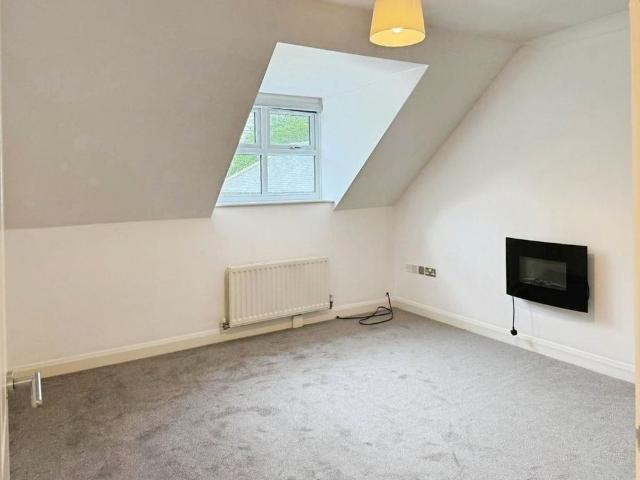 2 bedroom house to rent