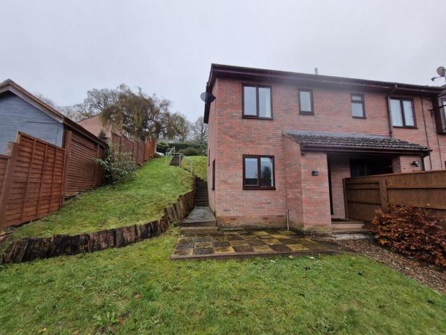 2 bedroom house to rent