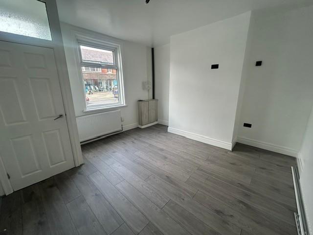 2 bedroom house to rent