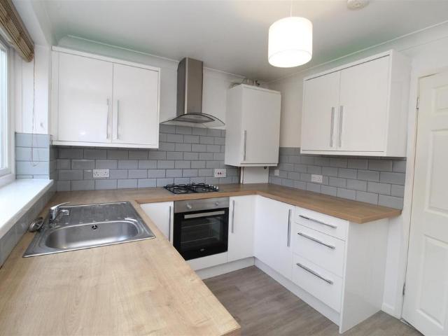 2 bedroom house to rent