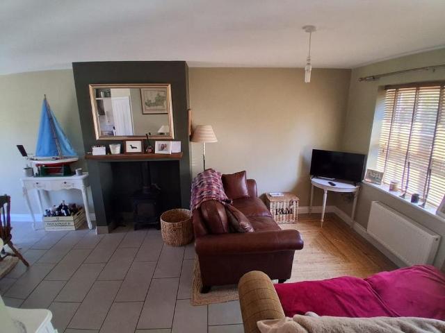 2 bedroom house to rent
