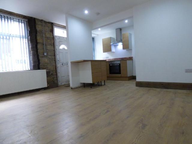 2 bedroom house to rent