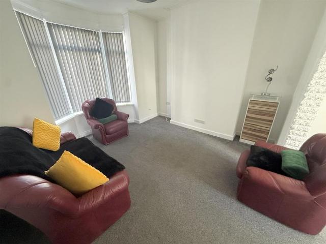2 bedroom house to rent
