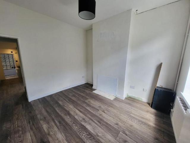 2 bedroom house to rent
