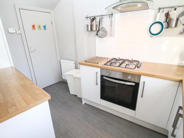 2 bedroom house to rent