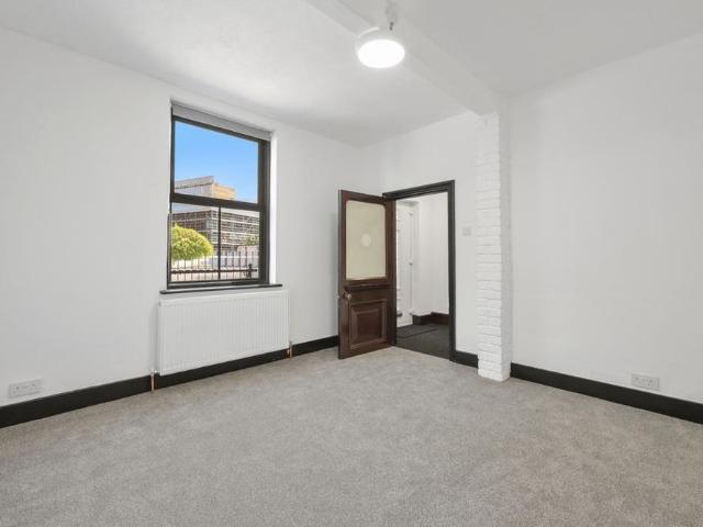 2 bedroom house to rent