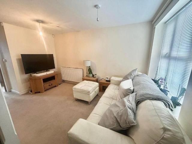 2 bedroom house to rent