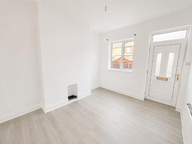 2 bedroom house to rent