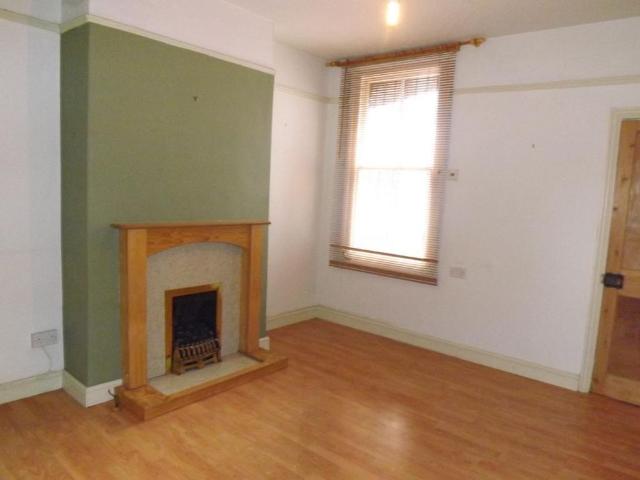 2 bedroom house to rent