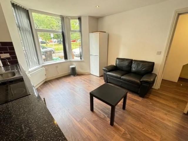 2 bedroom house to rent