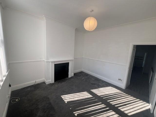 2 bedroom house to rent