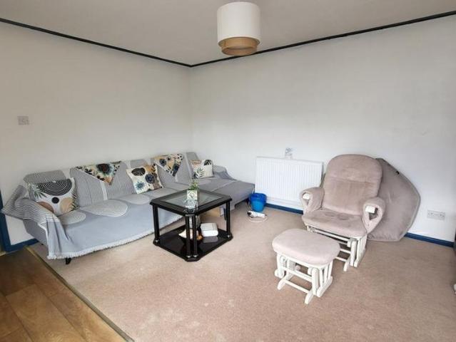 2 bedroom house to rent