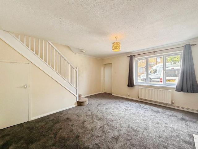 2 bedroom house to rent
