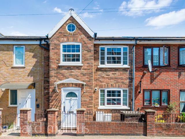 2 bedroom house to rent