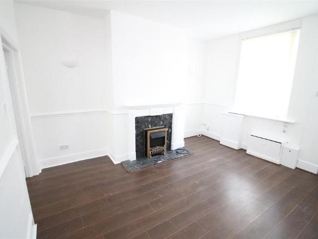 2 bedroom house to rent