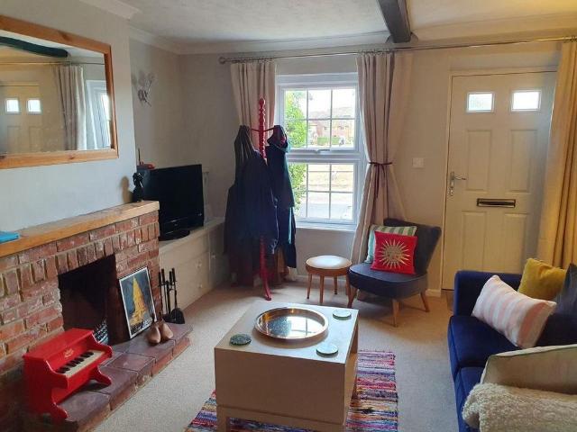 2 bedroom house to rent