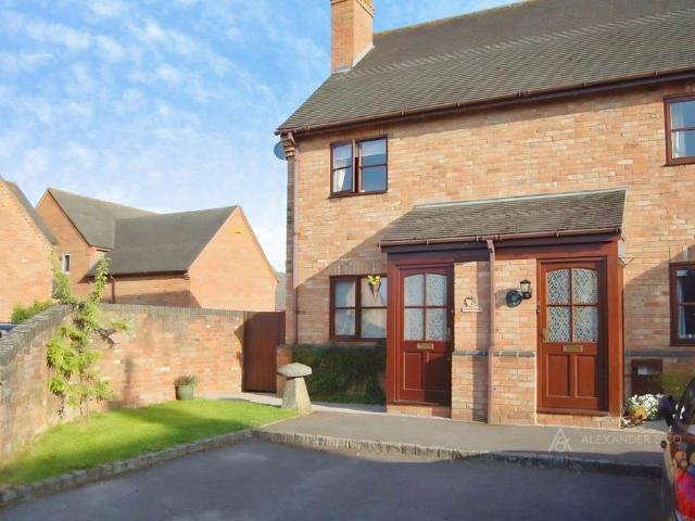 2 bedroom house to rent