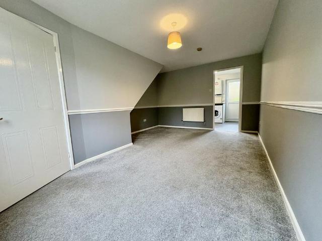 2 bedroom house to rent