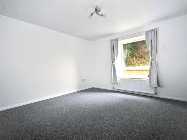 2 bedroom house to rent