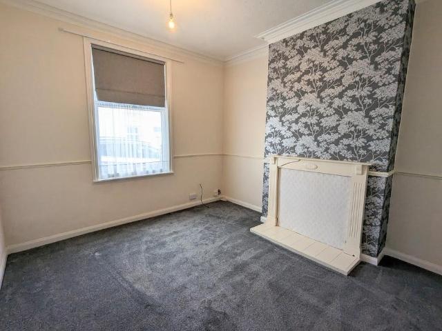 2 bedroom house to rent