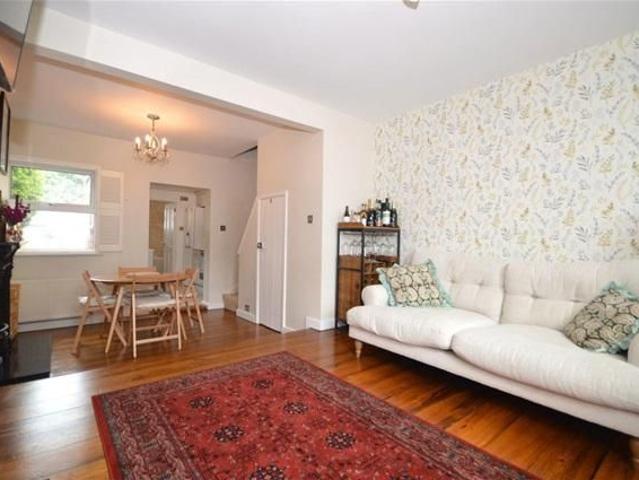 2 bedroom house to rent