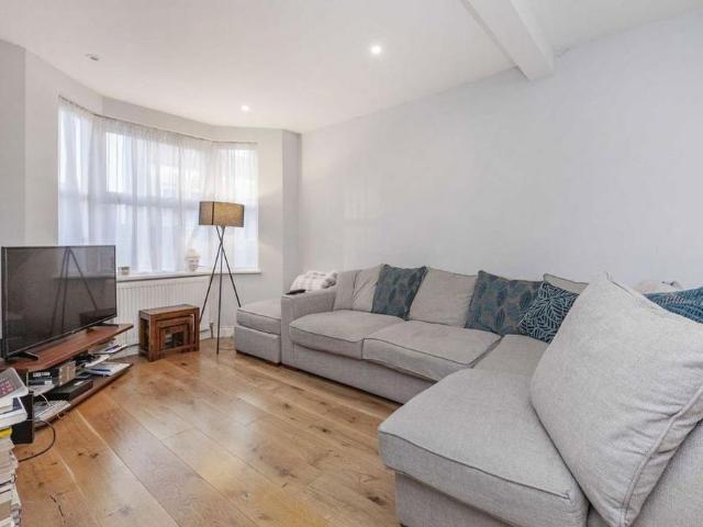 2 bedroom house to rent