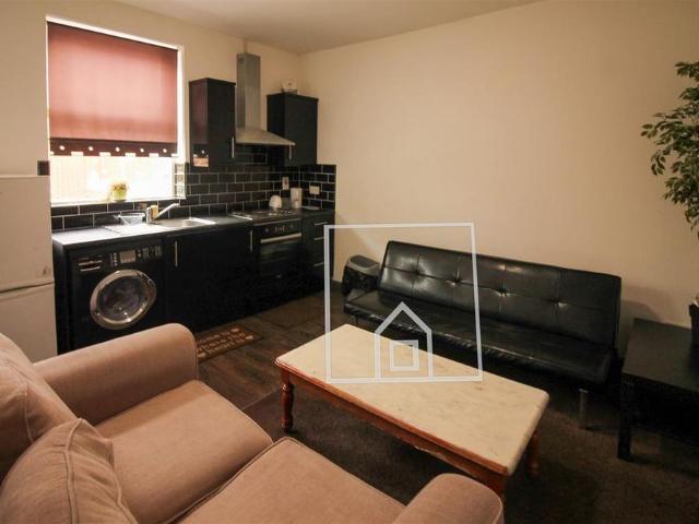 2 bedroom house to rent