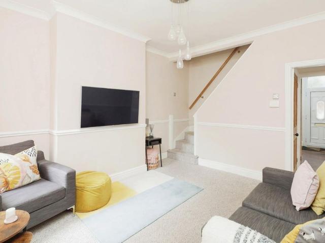 2 bedroom House To Rent