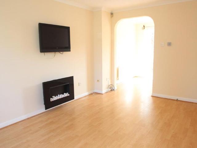 2 bedroom house to rent