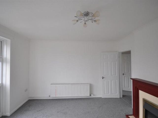 2 bedroom house to rent
