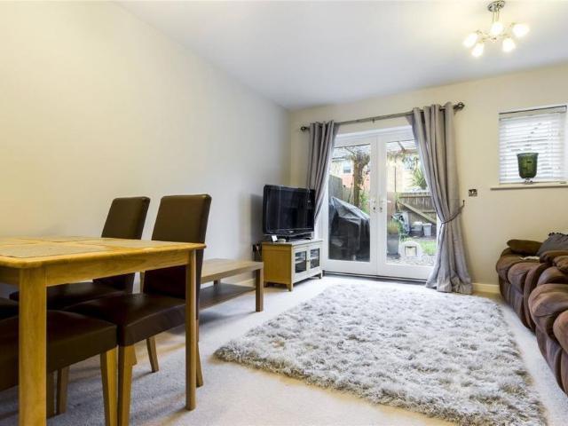 2 bedroom house to rent