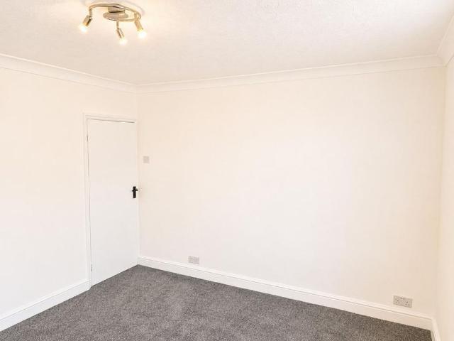 2 bedroom house to rent