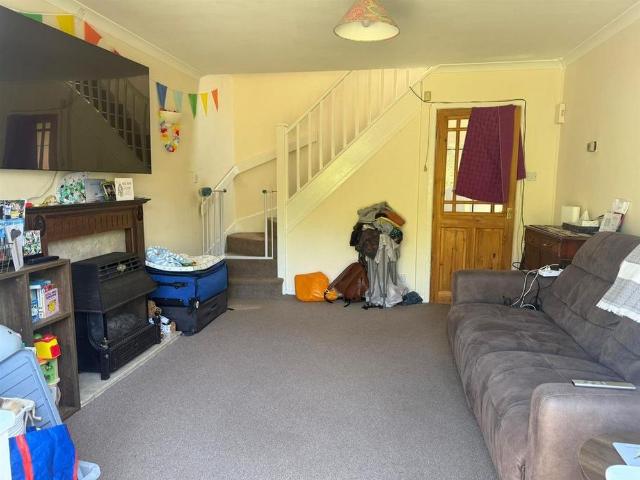 2 bedroom house to rent