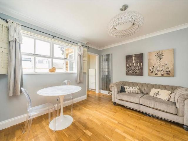 2 bedroom house to rent
