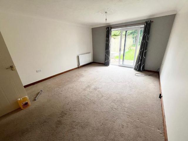 2 bedroom house to rent