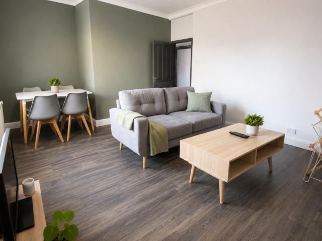 2 bedroom house to rent