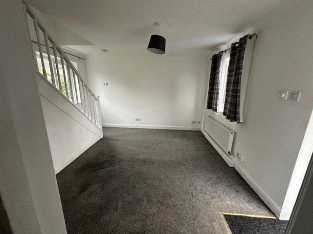 2 bedroom house to rent
