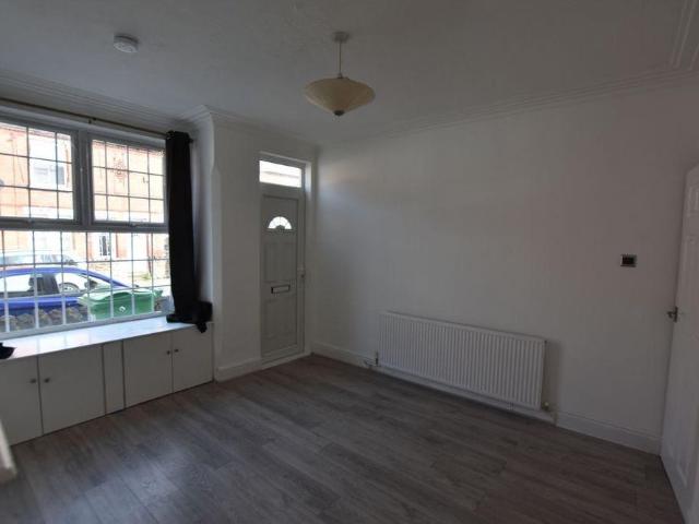 2 bedroom house to rent