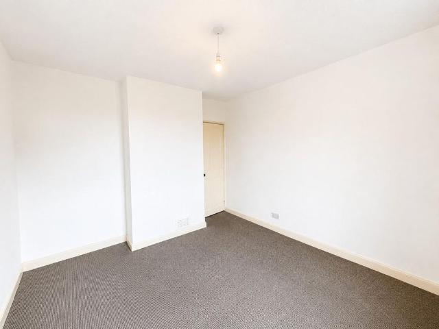 2 bedroom house to rent