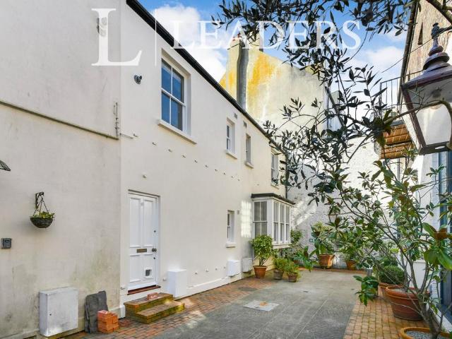 2 bedroom house to rent