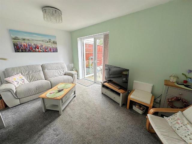 2 bedroom house to rent